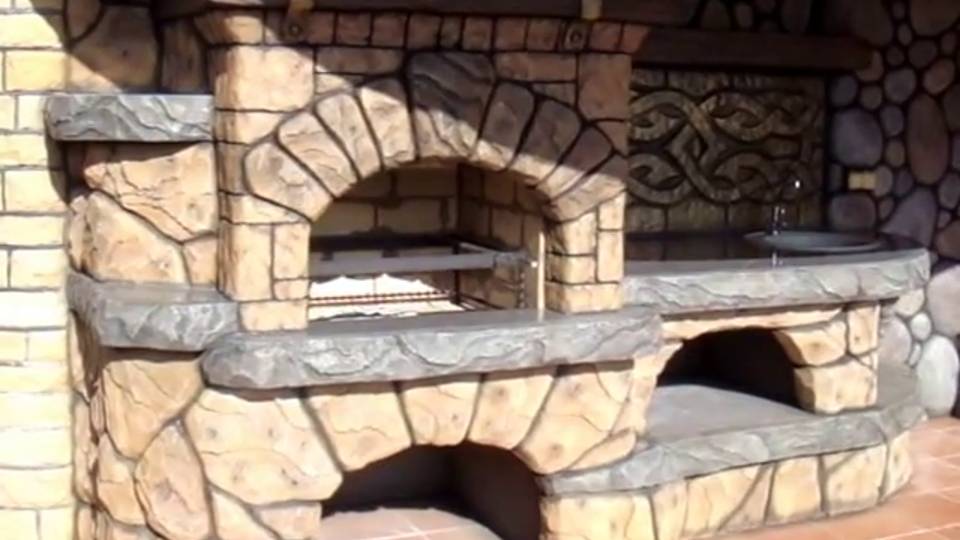 Беседка с мангалом и деревом!  мастер Сергей Гриценко