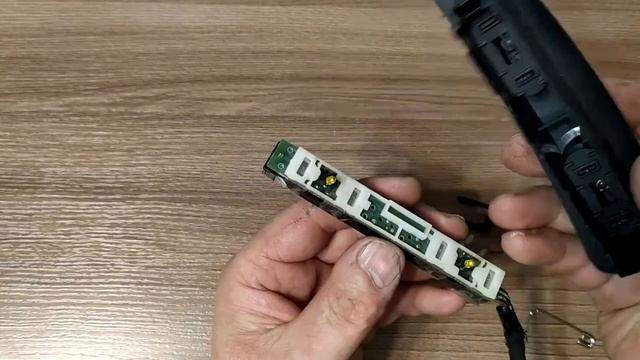 Ремонт кнопок стеклоподъемников OPEL VECTRA B, своими руками.