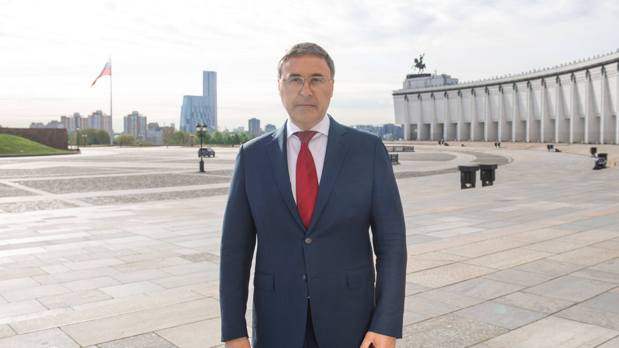 Валерий Фальков поздравил ветеранов и тружеников тыла с Днем Победы