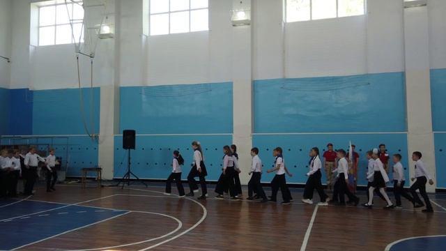 4 Б КЛАСС СМОТР СТОЙ ПЕСНИ