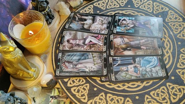 Кто завидует 🔮 таро расклад онлайн #эзотерика #таро #гаданиеонлайн #зависть