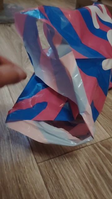 Марго- любительница пакетов:)))