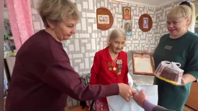 Работники Парабельской ПП томского филиала "Газпром трансгаз Томск" поздравили ветеранов