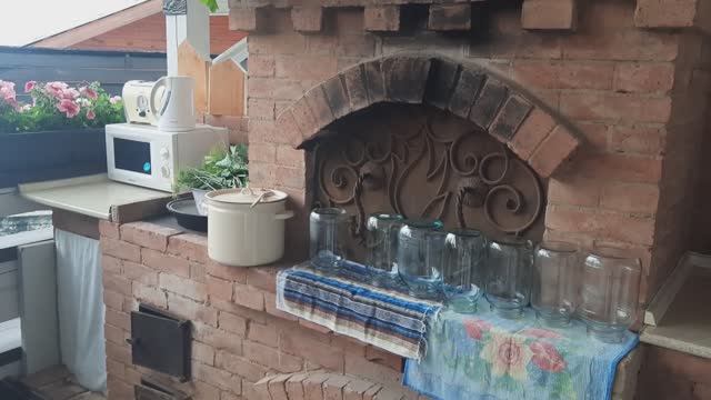 Солю огурцы на зиму, без уксуса, получаются как бочковые.