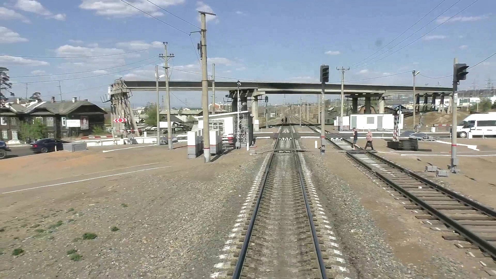 Поездка в Бурятии - вид из последнего вагона | Отправление поезда с ЖД-вокзала Улан-Удэ