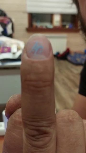 Как мне первый маникюр делали!!! А на что ты готов пойти ради обучения детей!!!