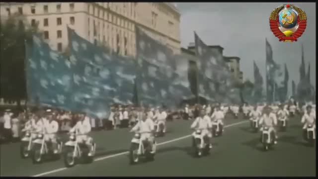 28 июля 1957 года в Москве открылся VI Всемирный фестиваль молодежи и студентов