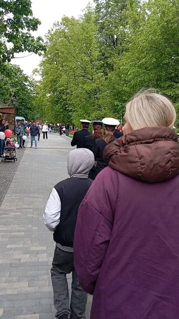 Марш духового оркестра! С праздником Победы Вас, родные!