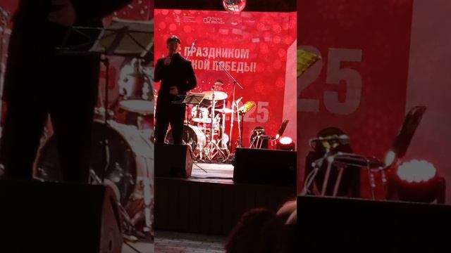 Смуглянка. С праздником Победы Вас, родные!