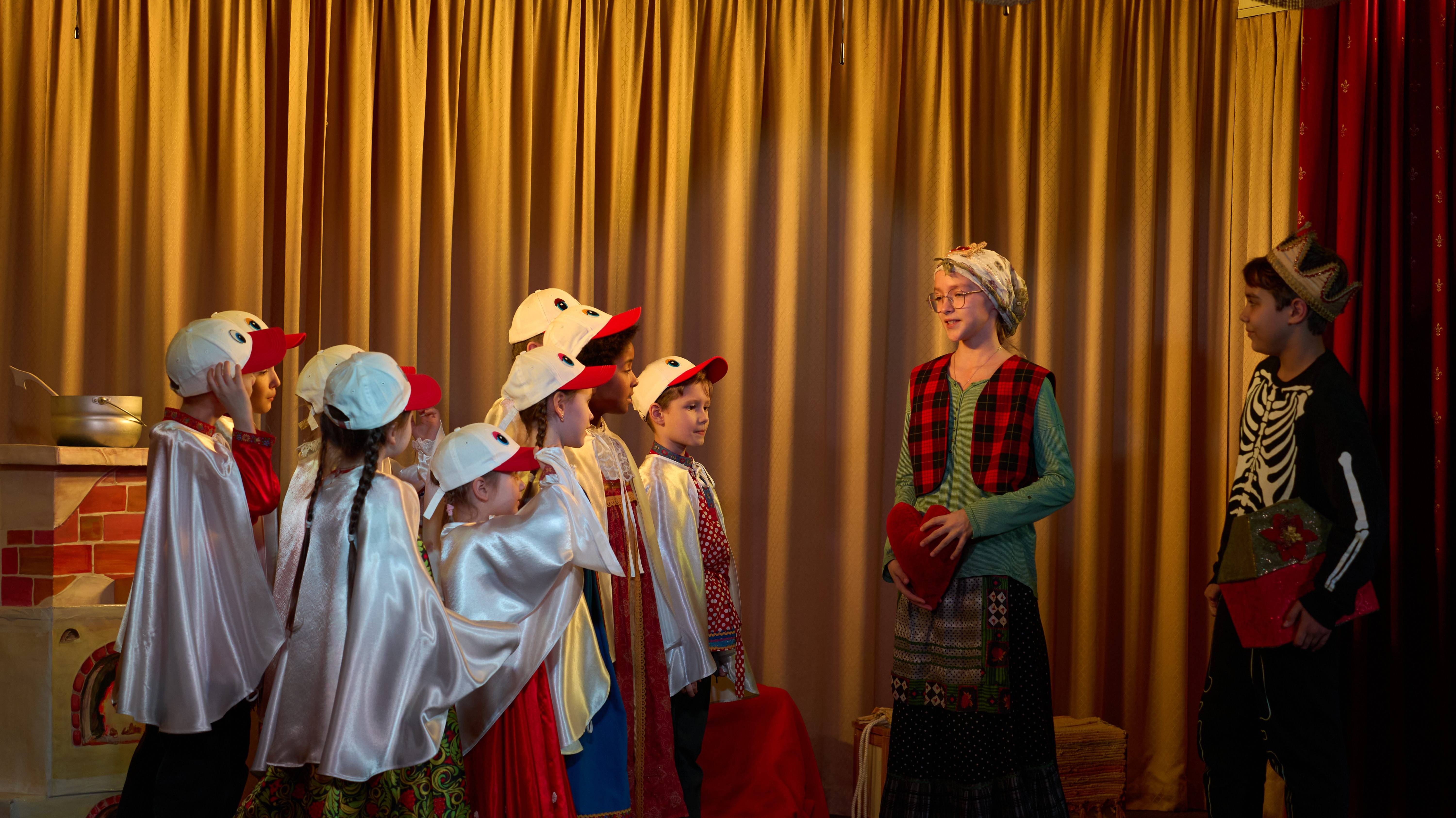 О. Полевая, Мюзикл "Гуси-лебеди" в исполнении детской музыкальной студии "Скерцино"