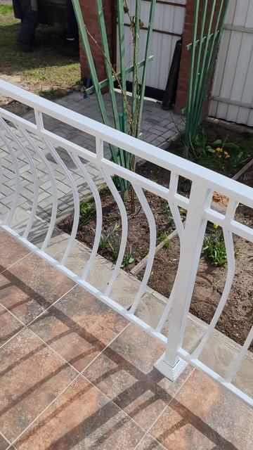 Перильное ограждение I Ограждение террасы I Перила на улице I Уличное ограждение лестниц