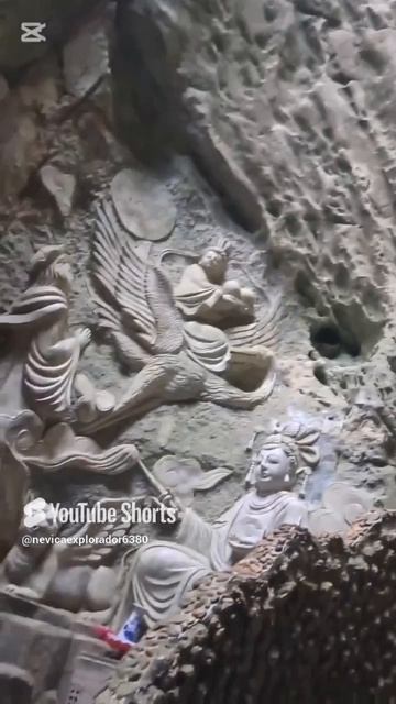 Мраморная пещера. Внизу Ад, свеху Рай. да Нанг. вьетнам