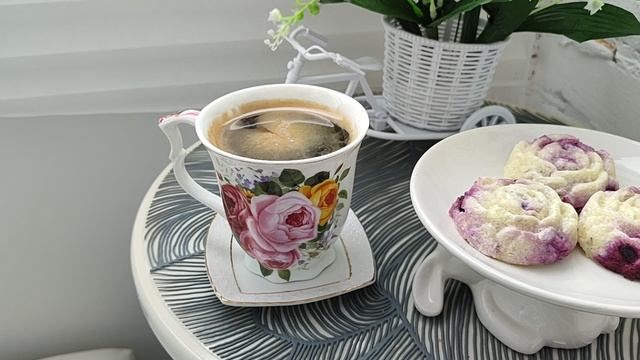 Шёл сотый день февраля... А в кафе "У Светланы" по-прежнему тепло и уютно 😉