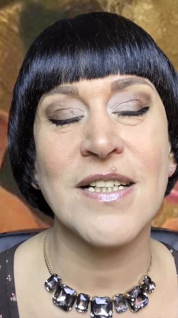 Куладжаа. Богиня Парвати ощущала себя одинокой на Кайласе и создала сына «из грязи» своего тела