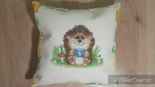 ГОТОВ и ОФОРМЛЕН Ёжик с чашкой от Кларт_вышивка крестом