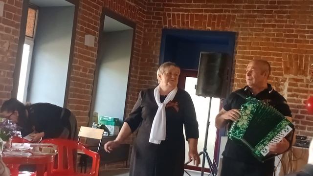 ФРАГМЕНТ ИЗ ВЫСТУПЛЕНИЯ НАРОДНЫХ АРТИСТОВ с КОМАРОВКА 09.05.25