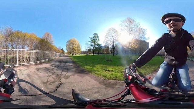 Видео 360 градусов. 10 мая 2025. Санкт-Петербург. Поездка на электровелосипеде.