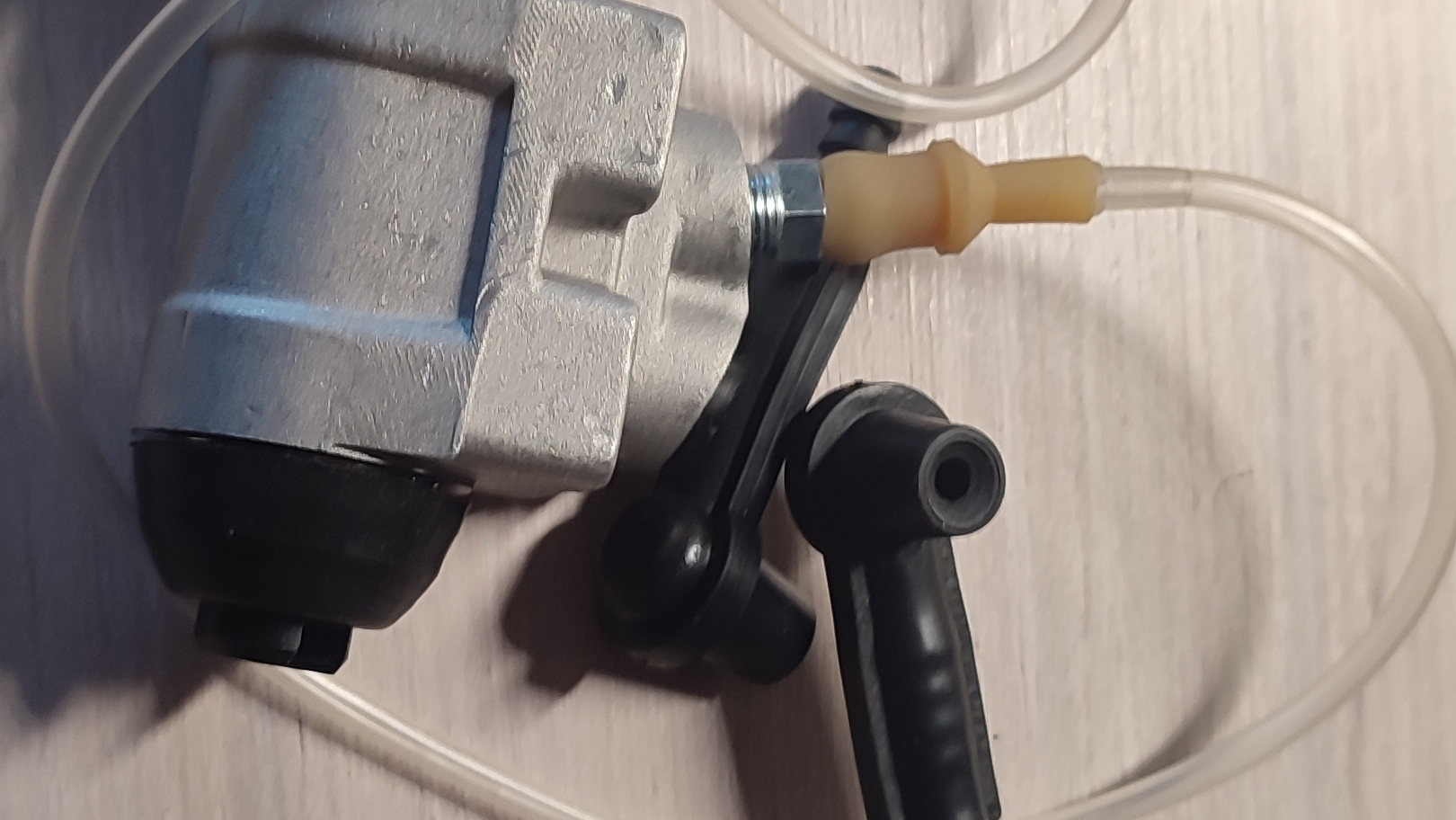 Насадка для штуцера выпуска воздуха тормозного цилиндра