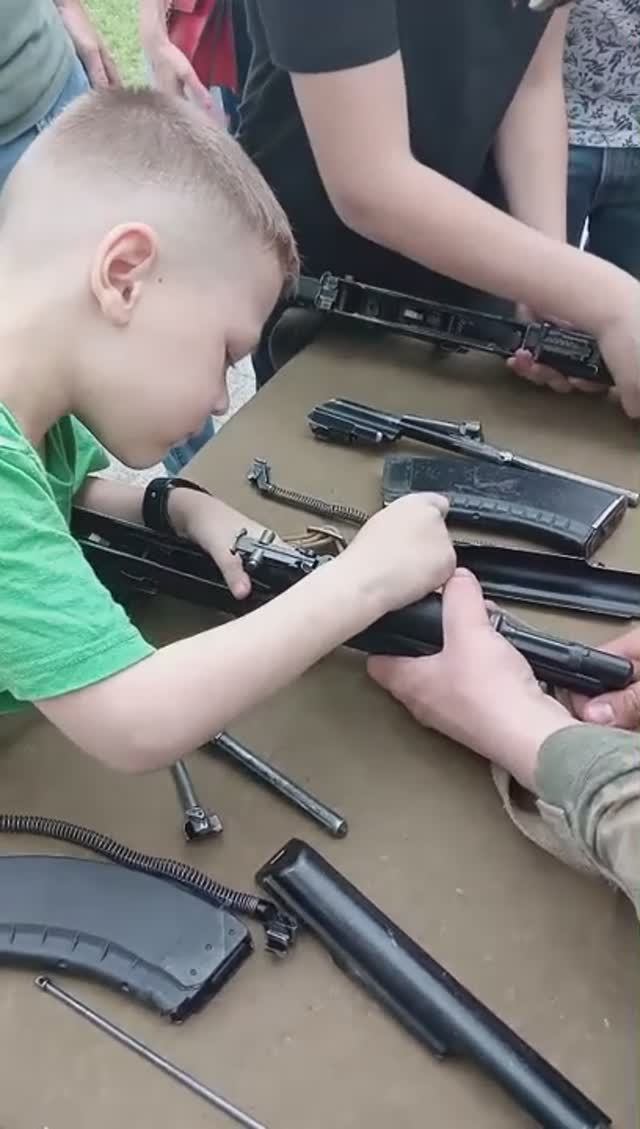 Разборка сборка автомата.