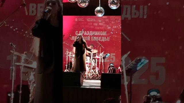 Синий платочек. С праздником Победы Вас, родные!