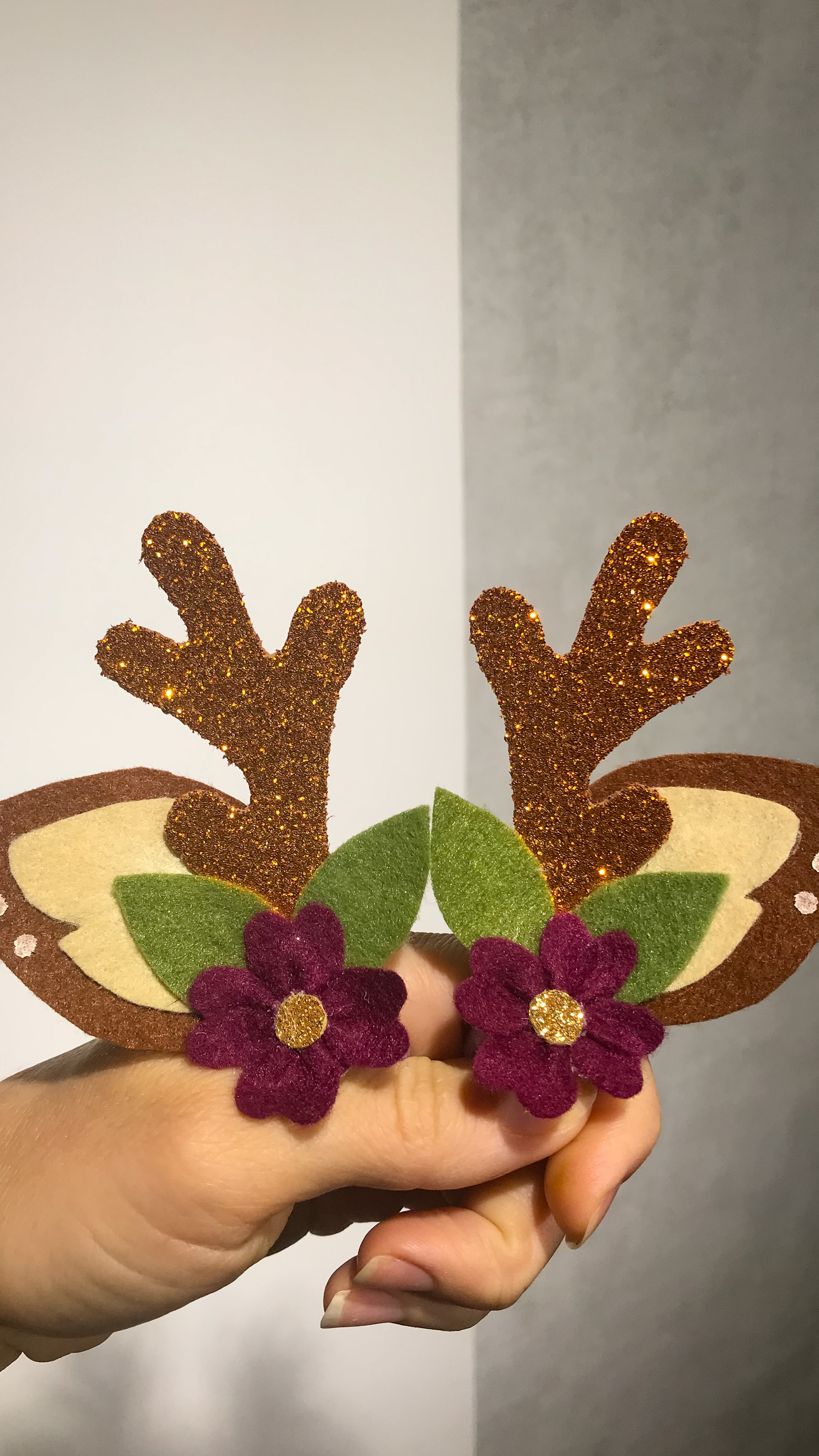 Мастер-класс повязка для волос Оленьи рожки на Новый год своими руками