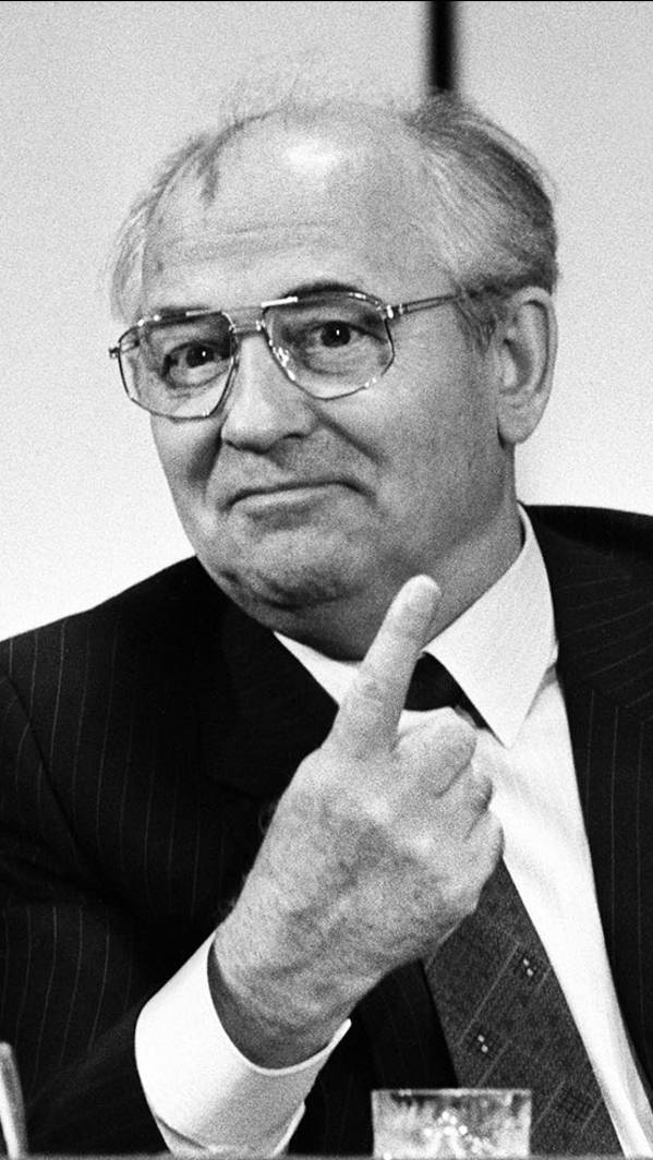 Что было бы, если...: Горбачев