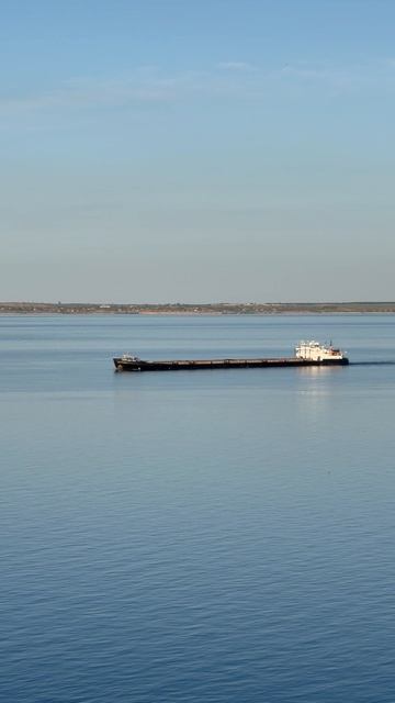 Паром на реке Волга
