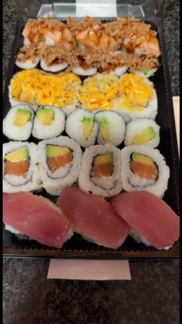 Суши из "Carrefour" редкостная бяка, а стоят дорого 🤮