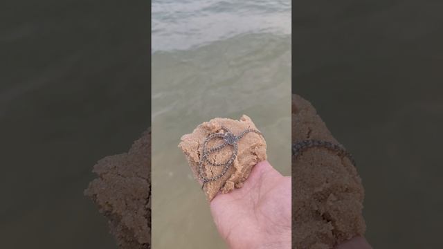 Спасение морского чудовища 🦸