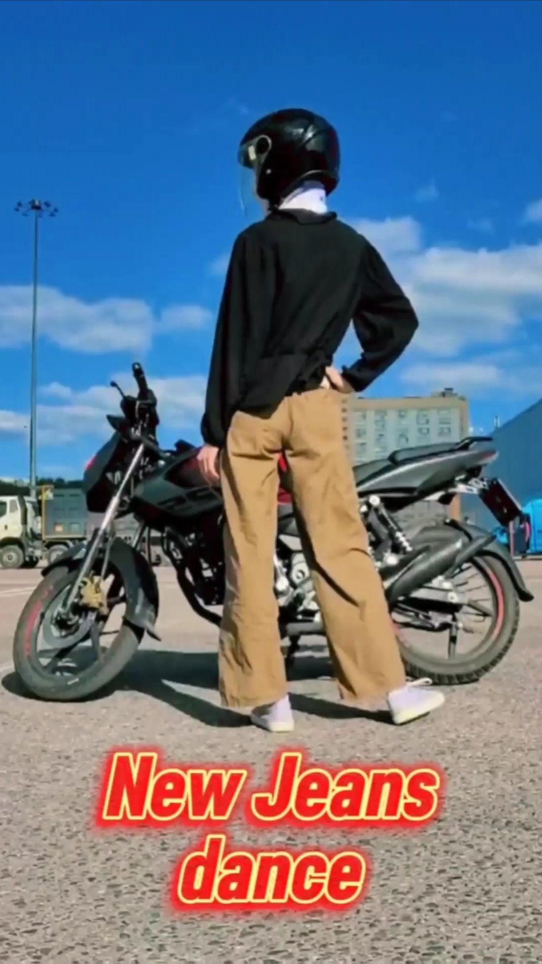 New Jeans dance #юлияuy #танцы #блогер #тренды #рек #dance #blogger #challenge #trending #shorts