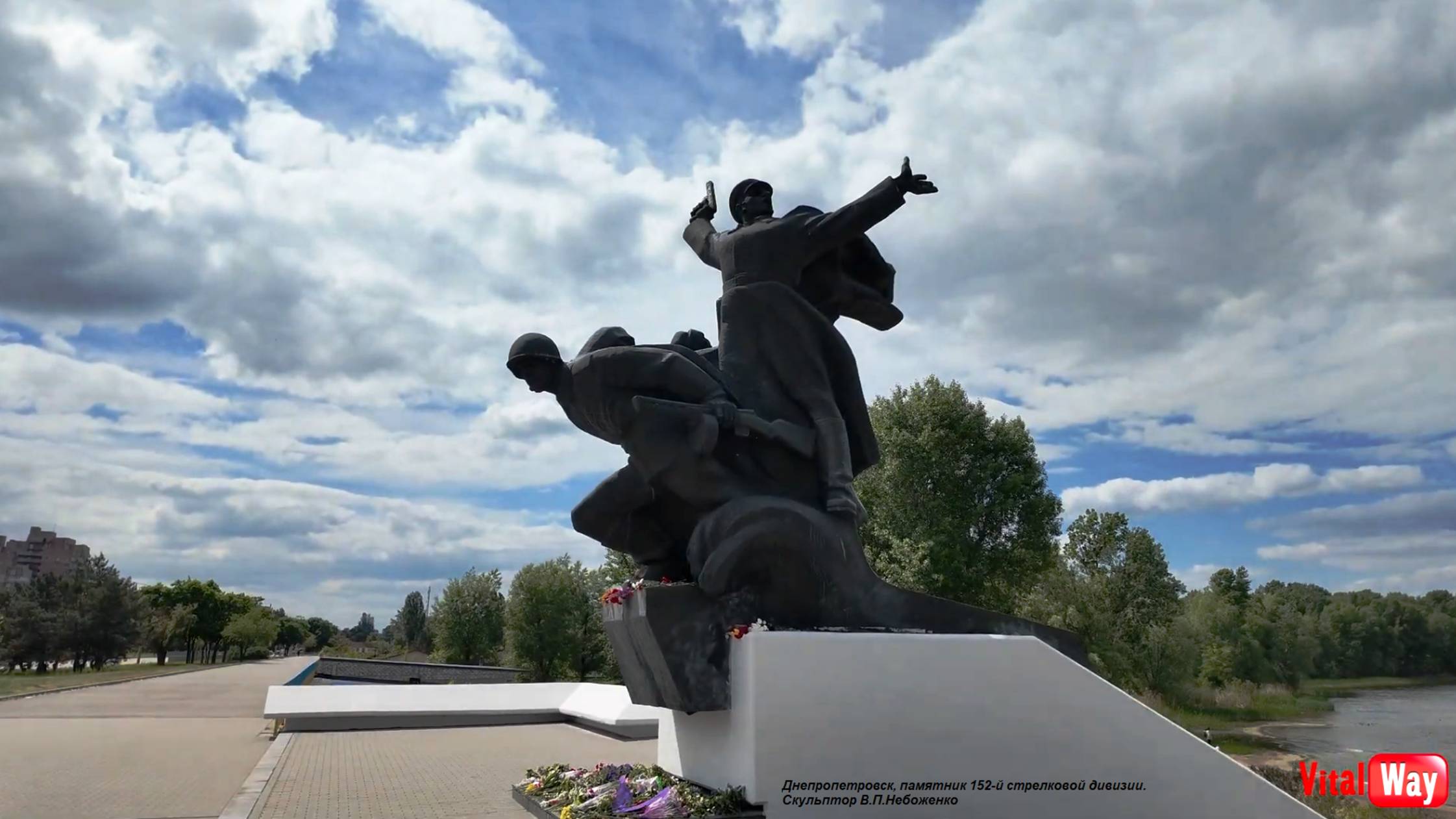 Владимир Небоженко и памятники Днепропетровска