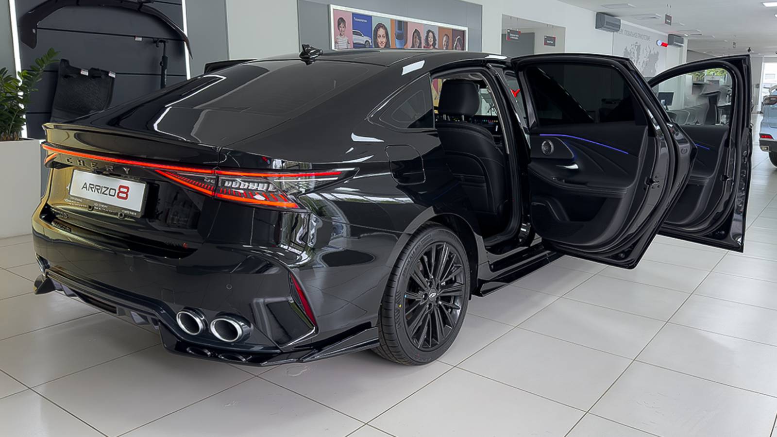 Chery Arrizo 8 KHANN - Выразительный седан бизнес-класса