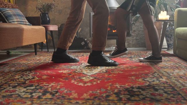 7689104-uhd_3840_2160_25fps