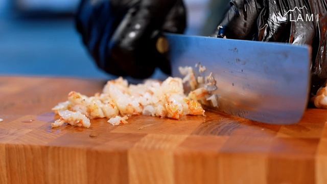 Лаваш с сыром для жарки LAMI, креветкой и томатами