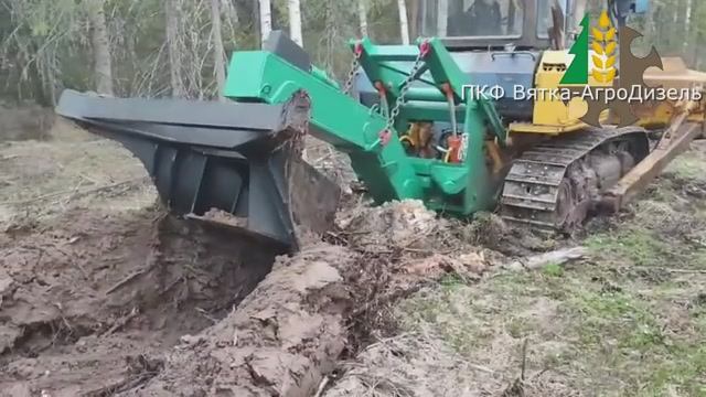 Плуг лесной ПЛ-135 с навесным устройством и присоединительной плитой  для бульдозера Четра Т-9,Т-11