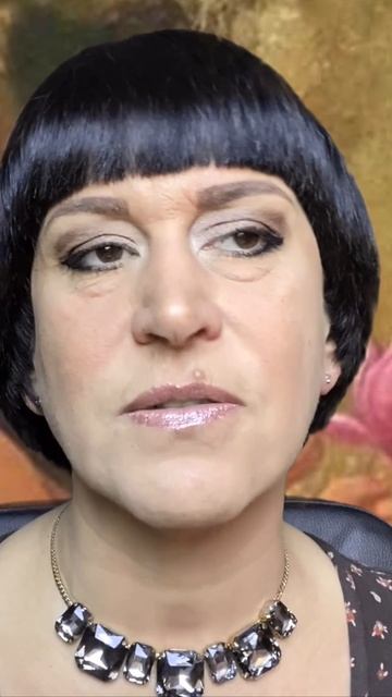 Куладжаа. Богиня Парвати рукотворно создала сына «из грязи» своего тела