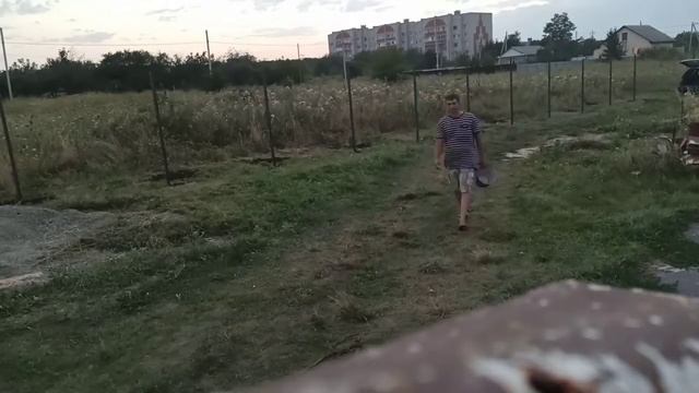 Постройка забора продолжается. Строим забор всей семьёй. Строим забор. Стройка своими руками. Забор