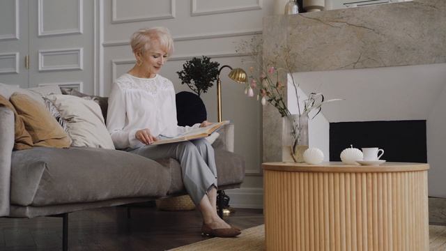 6874728-hd_1920_1080_25fps