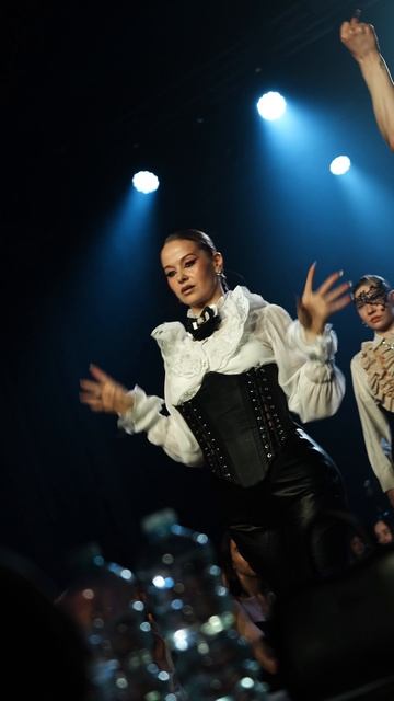 Princess COBRA BONCHINCHE / Hands Performance