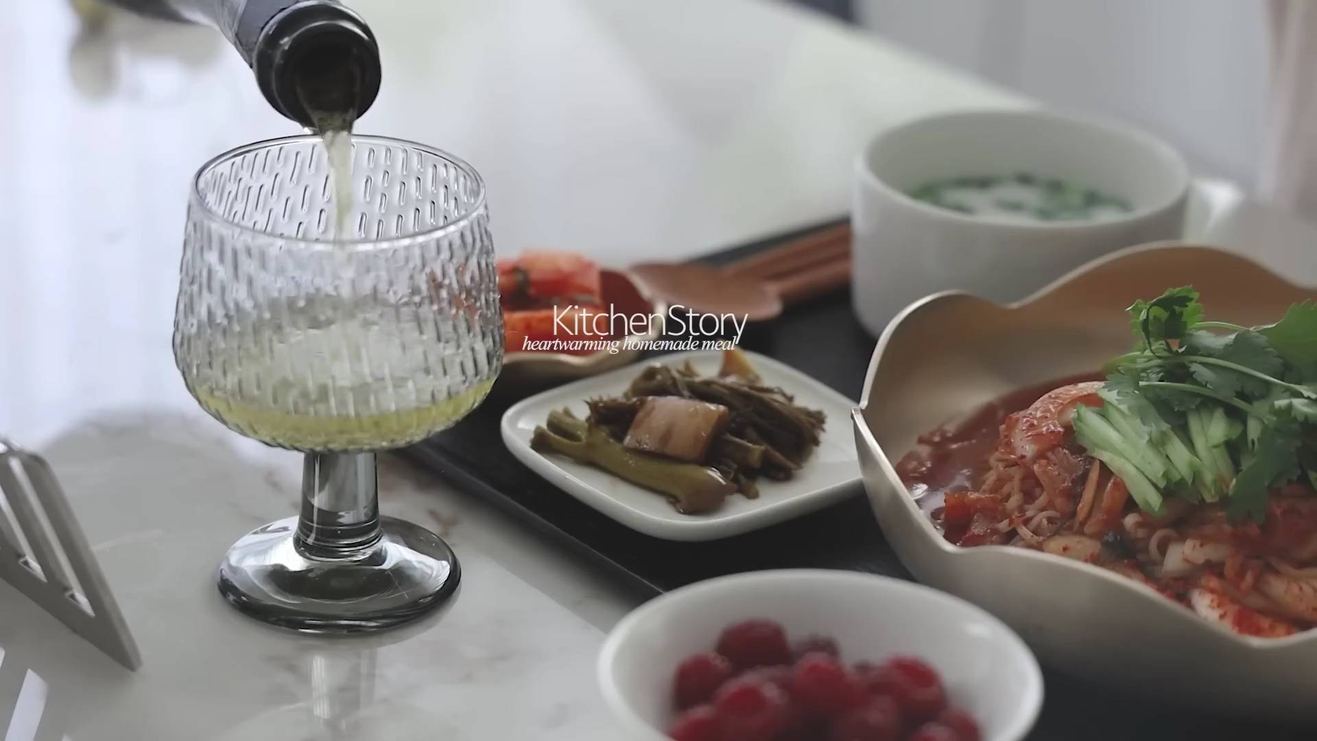 KitchenStory Домашний бранч с нуля 🥗 Пибим Куксу по-корейски