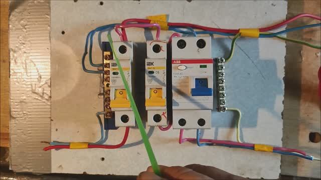 Электрощиток с УЗО. Расчет. Монтаж.