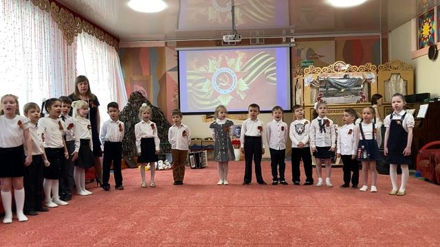 Песня "9 мая".  Группа №6 "Искорки"