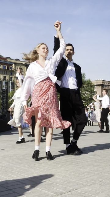 Студенты СГУГиТ на Акции «Майский Вальс»