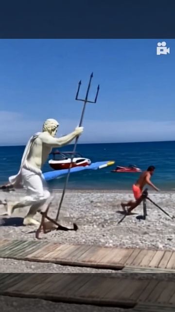 Нептун злится