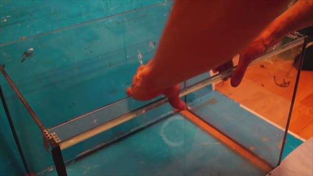 РЕБРА ЖЕСТКОСТИ В АКВАРИУМЕ. Самый качественный и удобный способ вклейки.