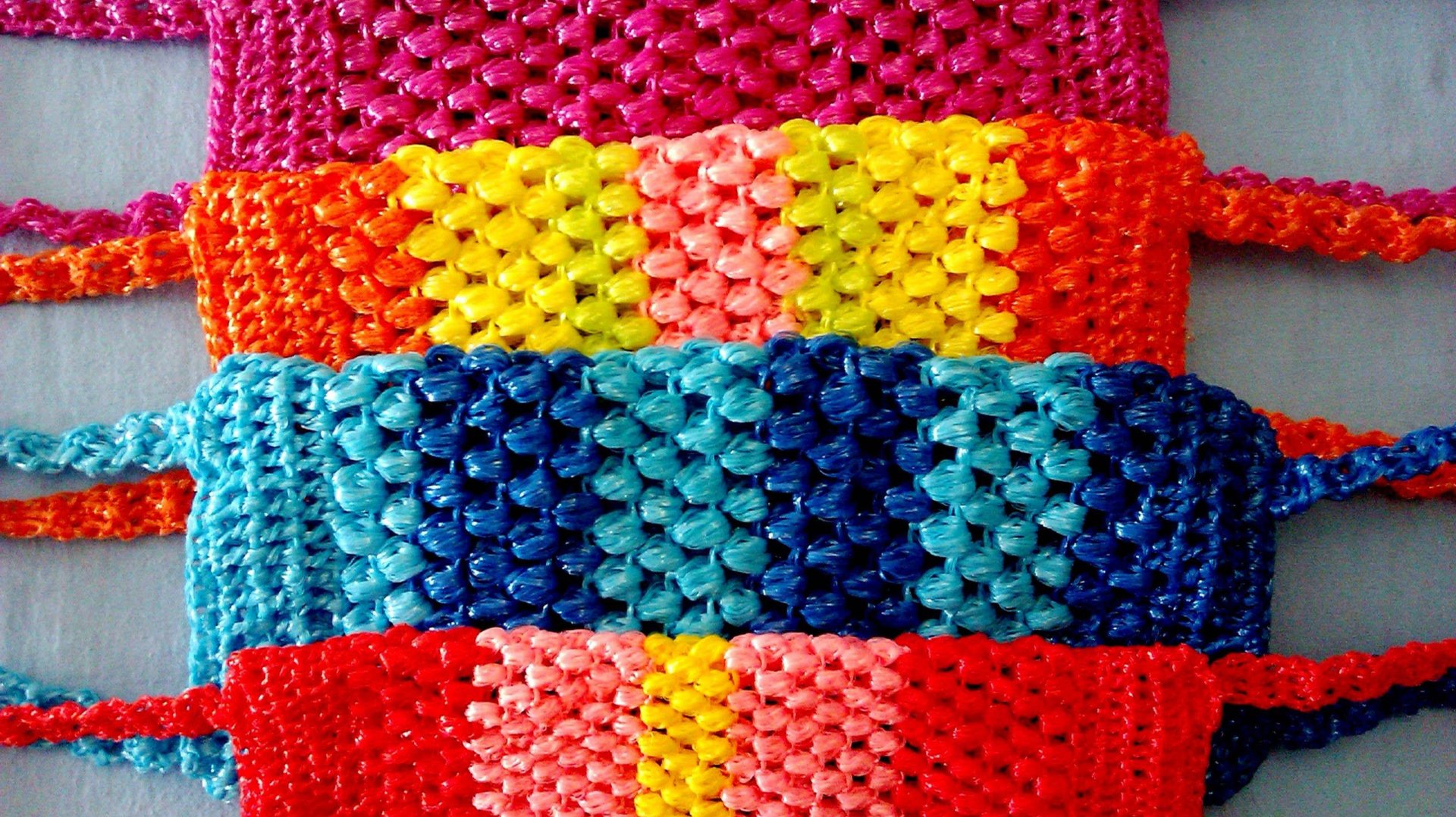 Вяжем мочалку узором "сеточка " без вытянутых петель. Часть1