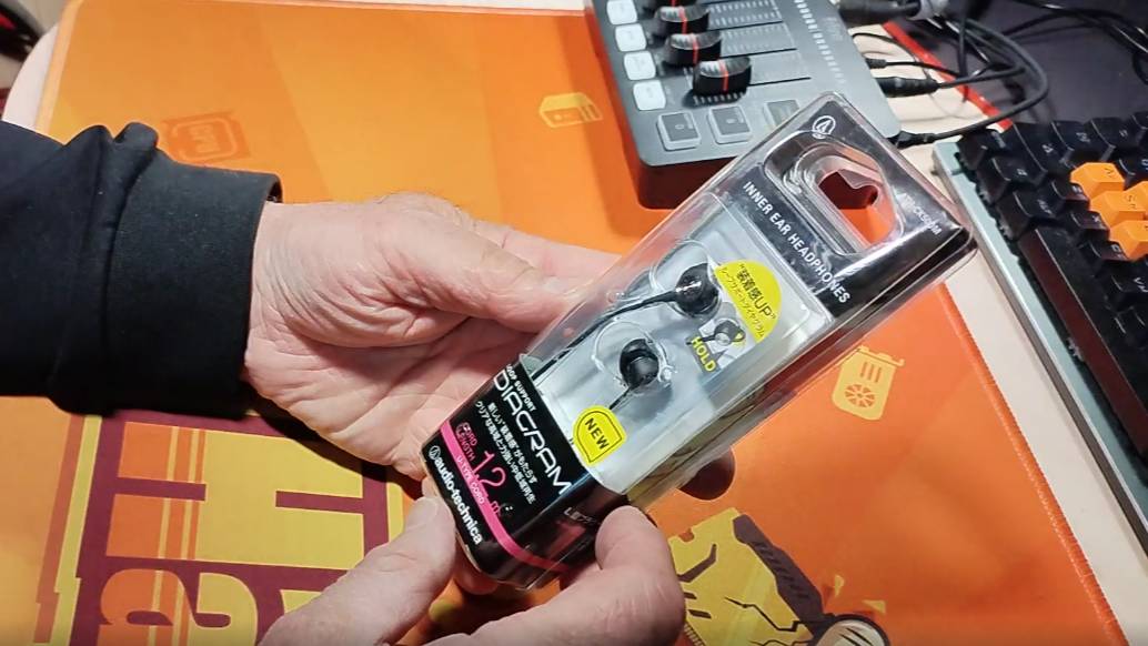 Распаковка и подключение наушников Audio Technica ATH CK500M....