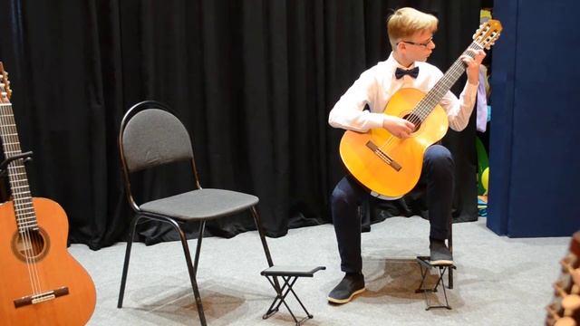 РОЖДЕСТВЕНСКАЯ ПЕСНЯ "Jingl bells" ДУЭТ ГИТАР.