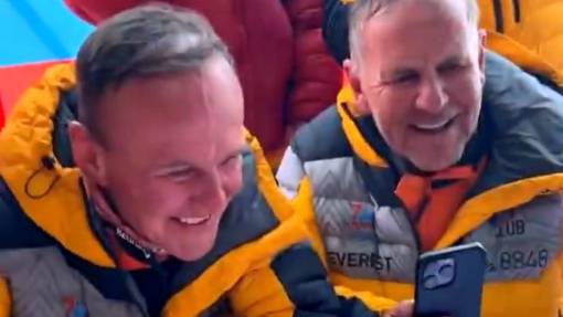 В Клубе 7 Вершин рекордное событие: прямая связь космонавтов с орбиты с космонавтом в баз. лагере