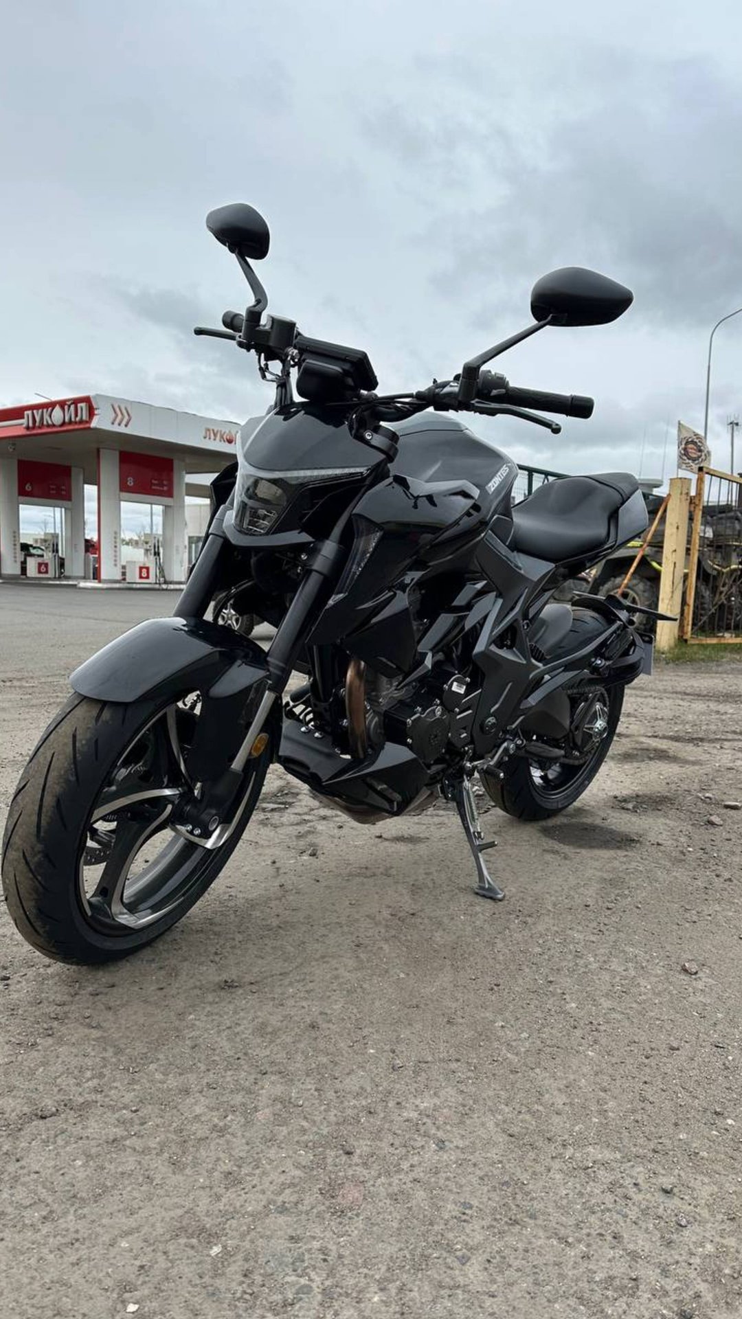 🏍️✨ Zontes ZT350-R1: Гипнотизирующий дизайн и детали в 4K